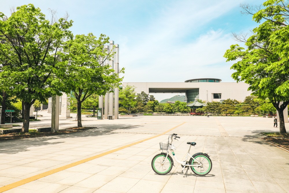 Exploring Seoul on Two Wheels: 5 Scenic Ddareungi Routes